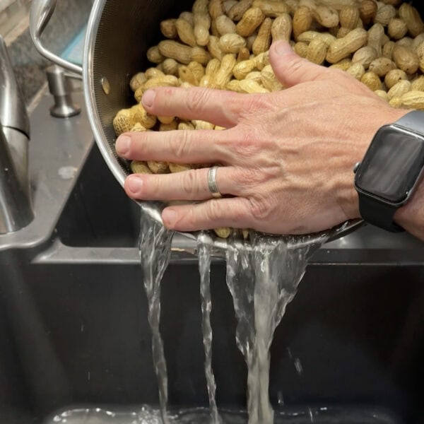 Crock Pot Boiled Peanuts - cookitwithtim.com