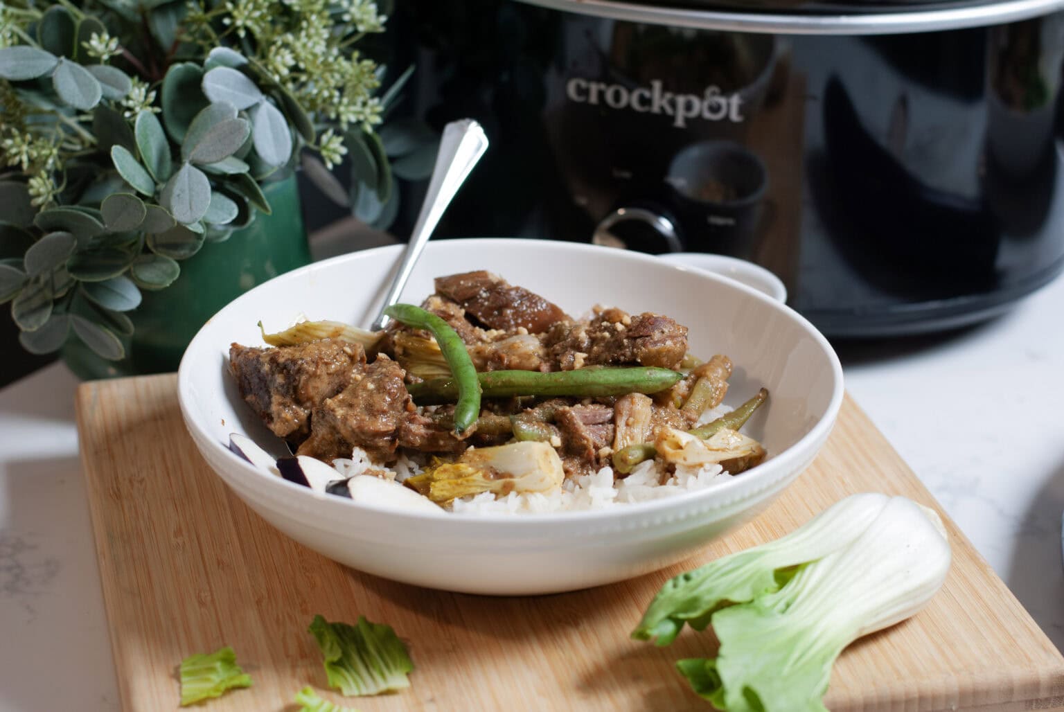 Slow Cooker Filipino Kare Kare (Stew with Peanut Sauce) - cookitwithtim.com