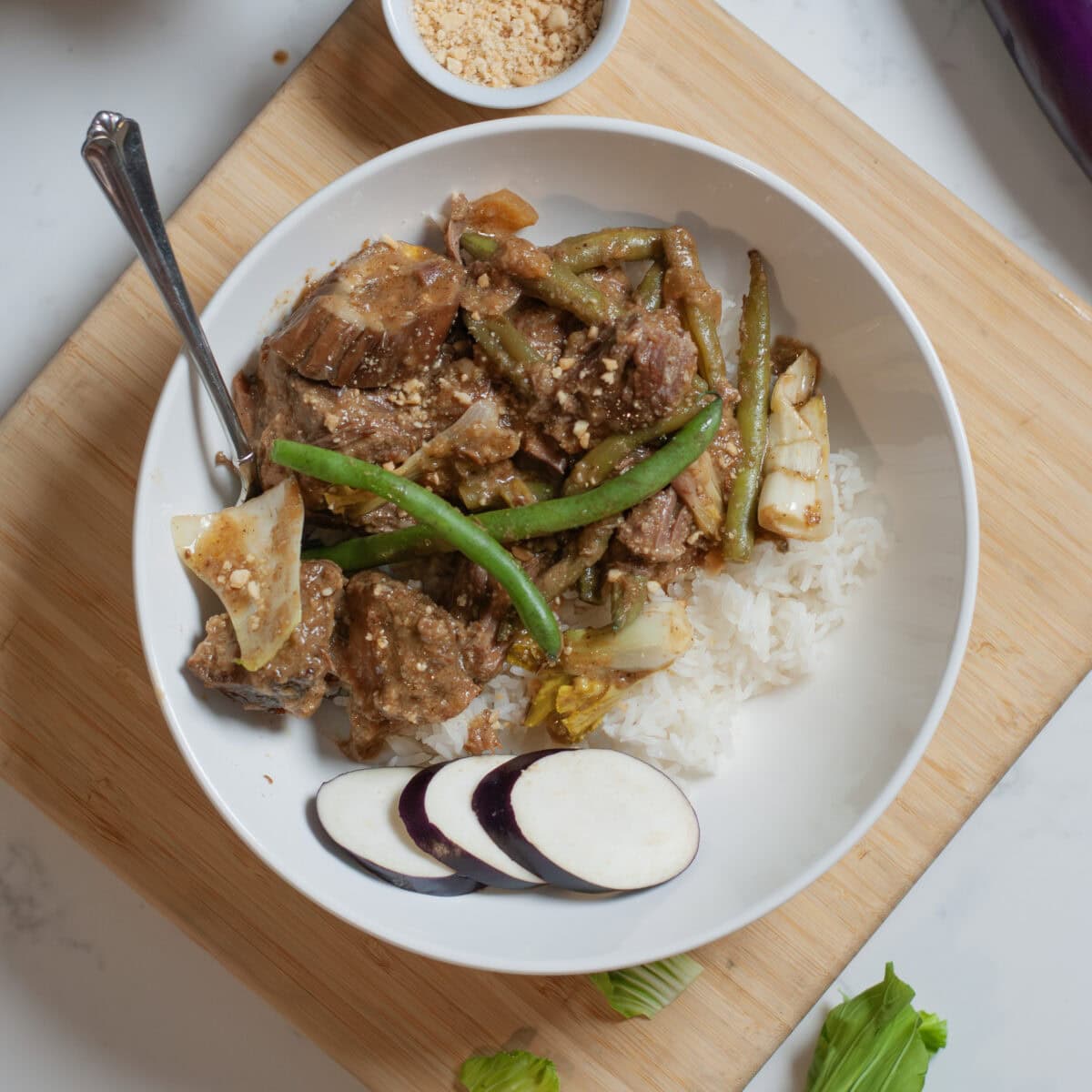 Slow Cooker Filipino Kare Kare (Stew with Peanut Sauce) - cookitwithtim.com