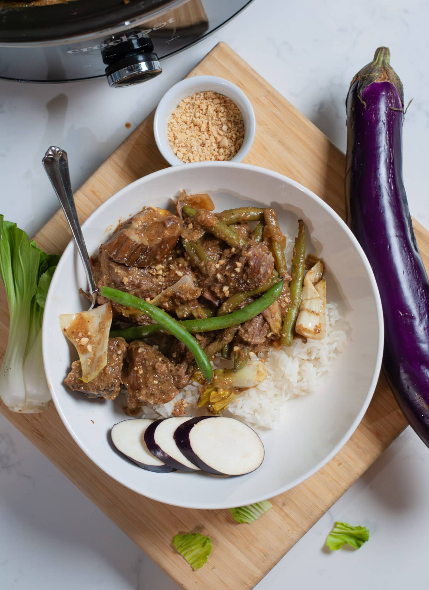 Slow Cooker Filipino Kare Kare (Stew with Peanut Sauce) - cookitwithtim.com
