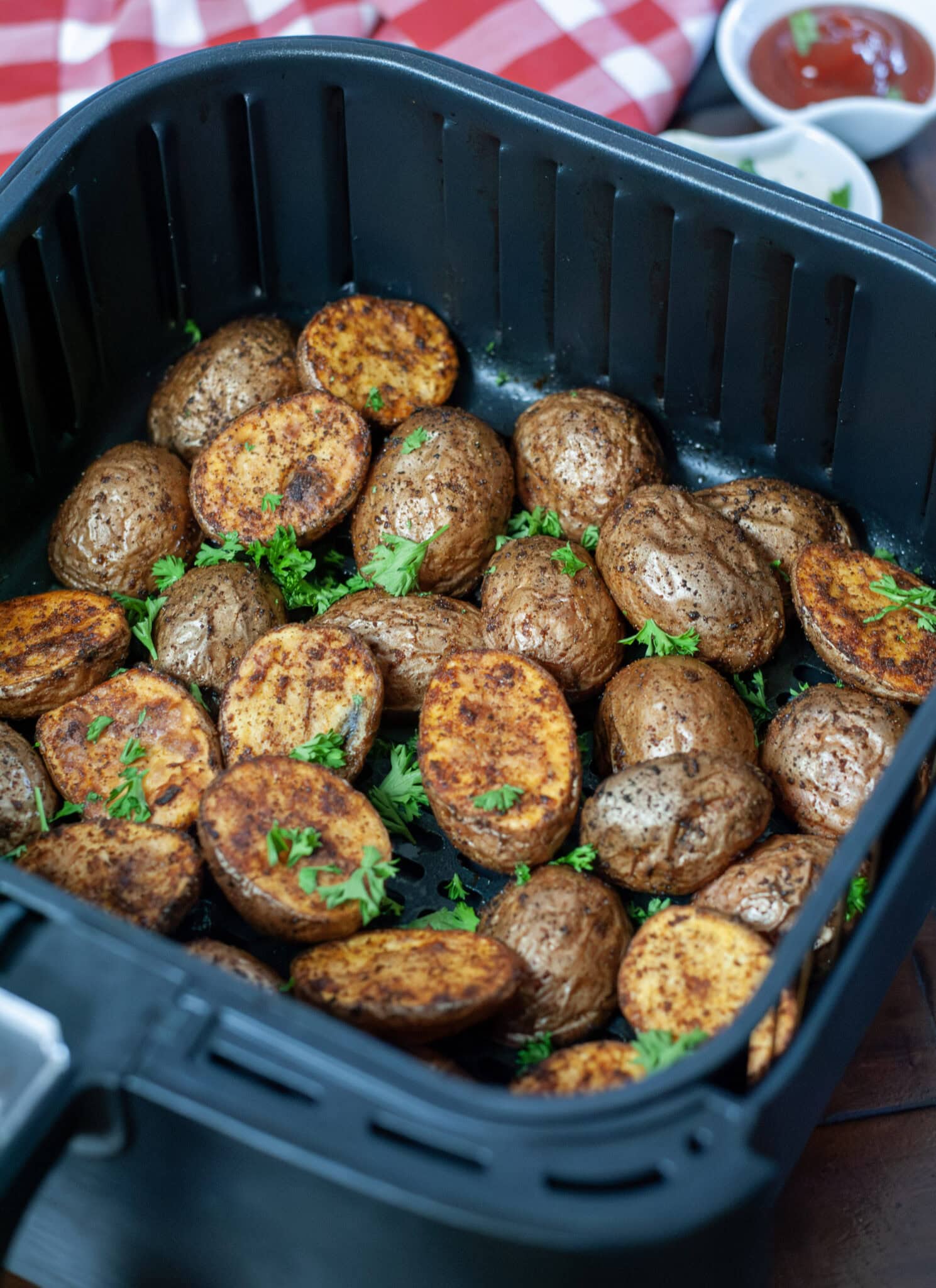 Crispy Air Fryer Red Potatoes - cookitwithtim.com