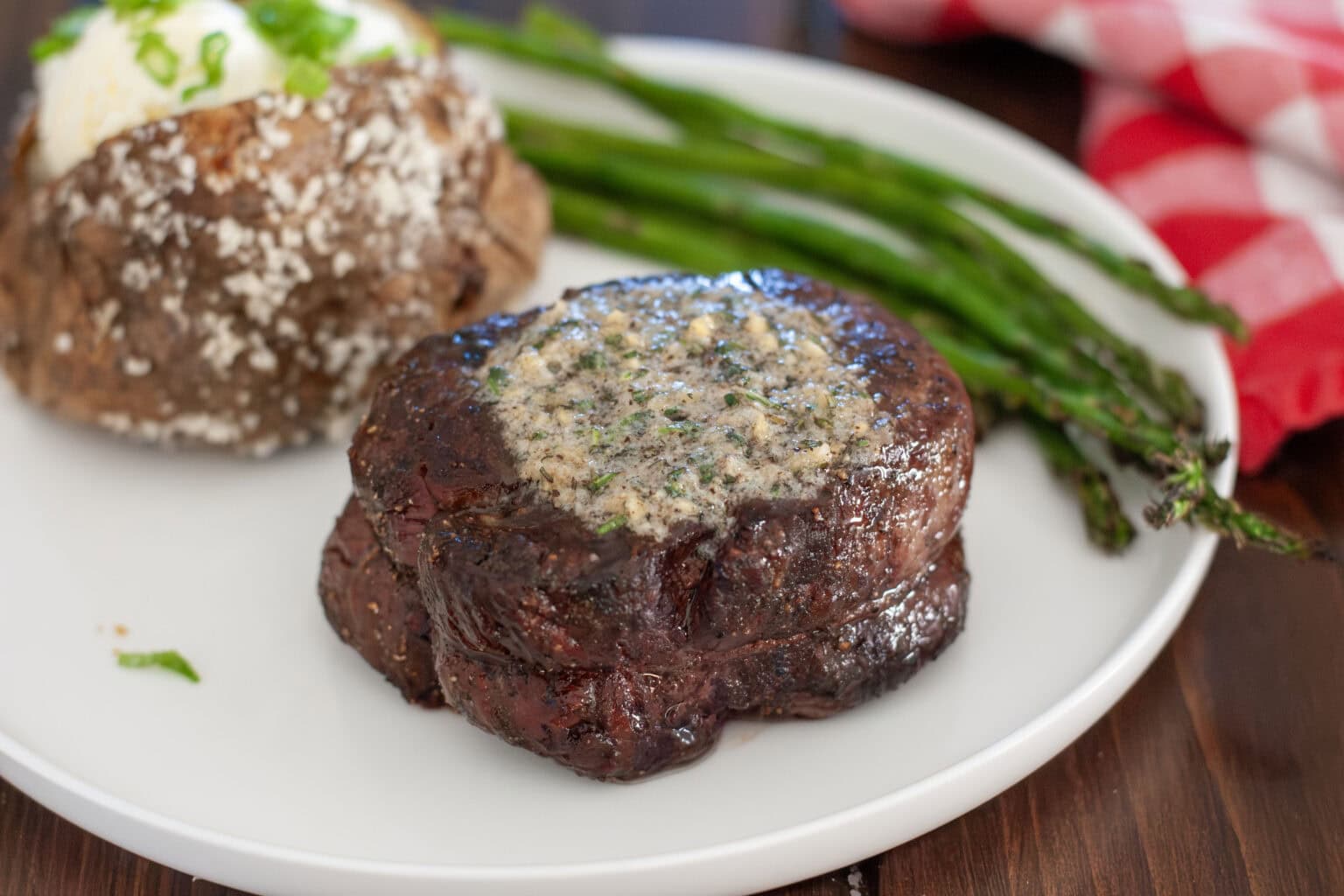 Grilled Filet Mignon - cookitwithtim.com